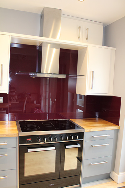 How to Improve Your Kitchen with a Glass Splashback